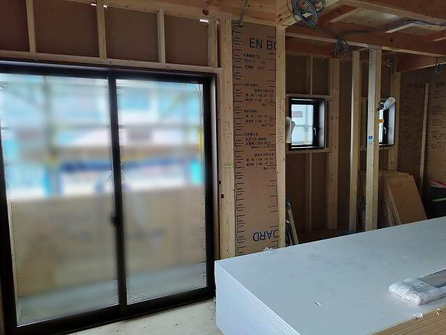 額縁、ドア施工 | 翔創建 | リフォーム全般 ・外壁塗装・防水（東大阪市）