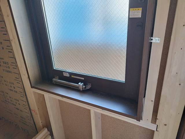 額縁、ドア施工 | 翔創建 | リフォーム全般 ・外壁塗装・防水（東大阪市）